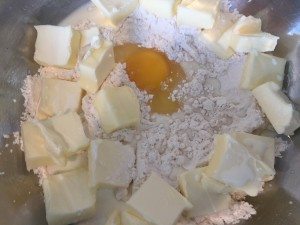 Solid Layer Cake Recipe with Cream Cheese Filling and Ham