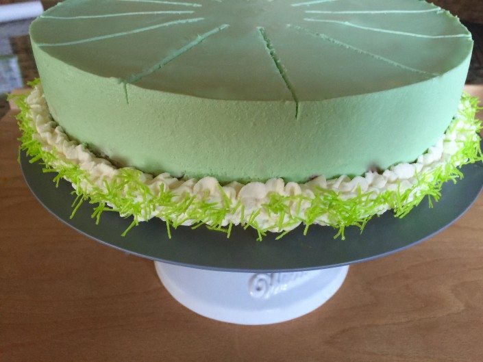 Sweet Woodruff Cheesecake with Strawberries | Oma's recipe