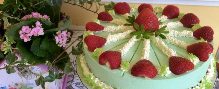 German May Day Traditions | Welcome Spring | Labor Day | Recipes